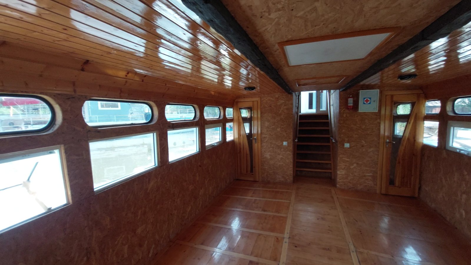 EXCURSIE LA TIPOVA SAHARNA REZINA CU VAPORUL DE LA 590 LEI EXCURSIE LA TIPOVA SAHARNA REZINA CU VAPORUL DE LA 590 LEI